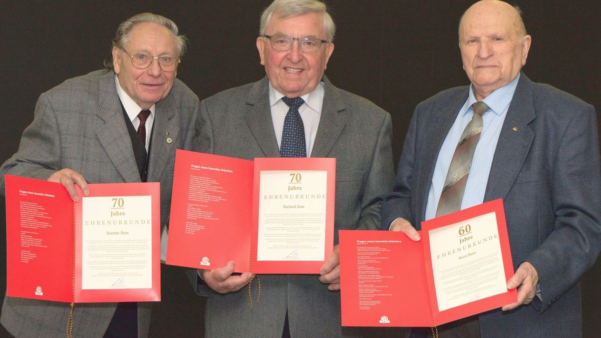 Industriegewerkschaft BAU ehrt langjährige Mitglieder