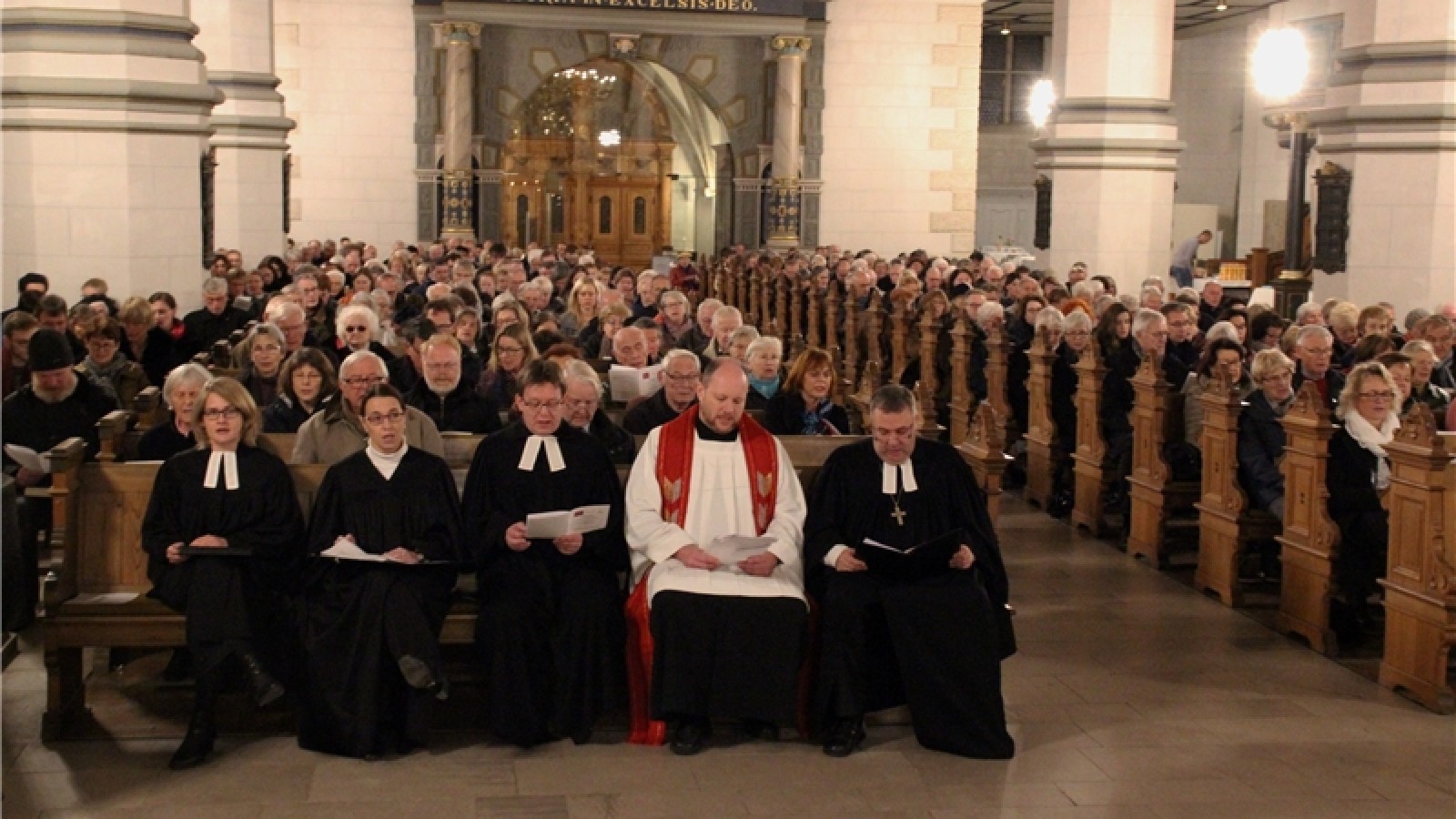 Ausbrechen aus dem Denken in Unterschieden
