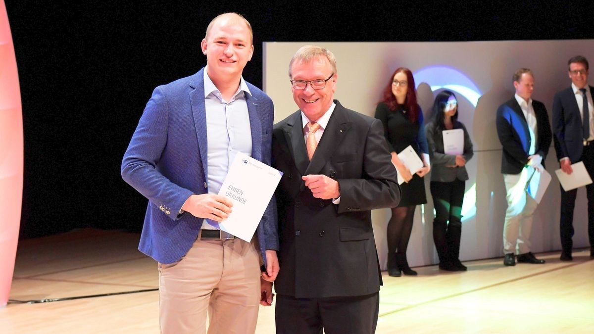 Jan Dommes aus Altenhundem ist der beste Maurer in NRW