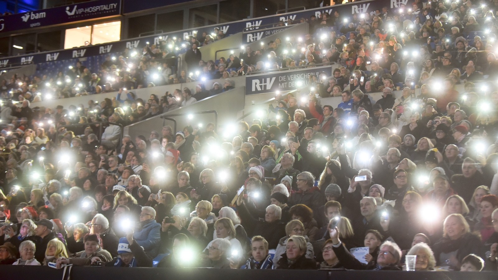 Weihnachtssingen in der Veltins-Arena auf Schalke