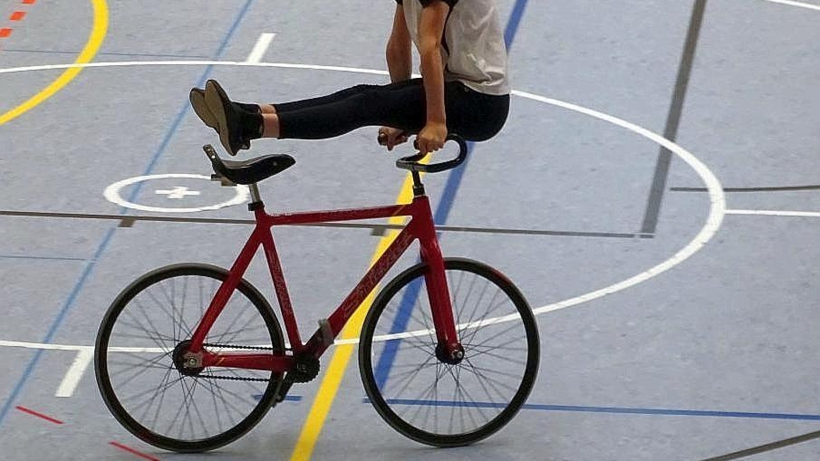 Kunstradfahrer Simon Vogel rollt zur Bestleistung