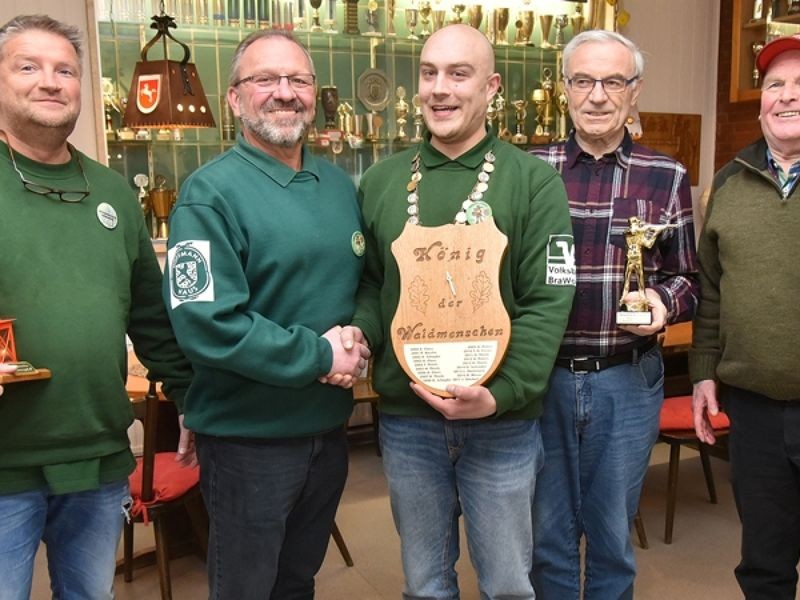 Markus Peters ist König der Waldmenschen