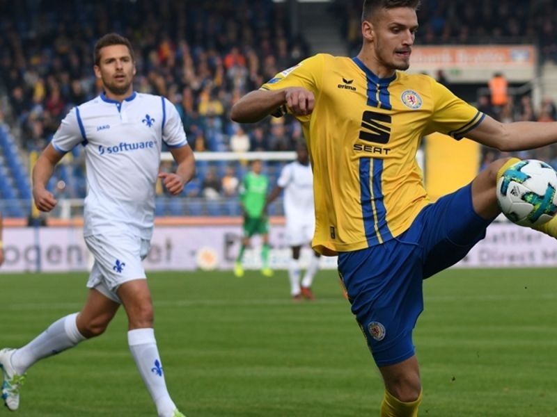 Gustav Valsvik ist in der Abwehr die große Konstante