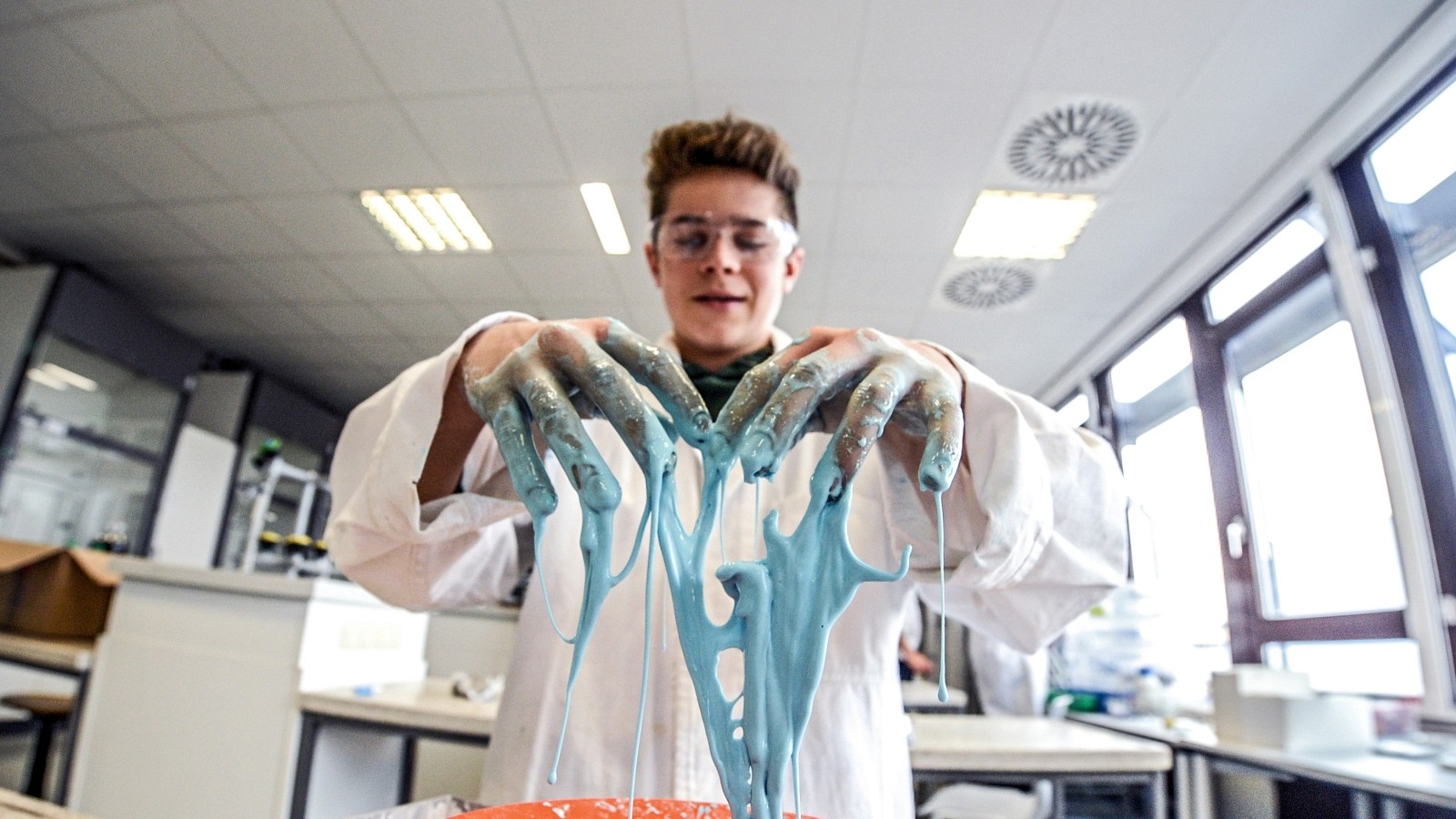 Siegener Schüler schleimen für die Wissenschaft