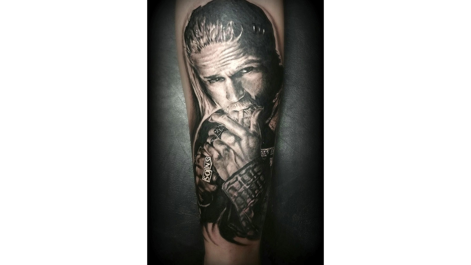 Tattoo Art: Bildband des riva Verlag zeigt gestochene Körperkunst