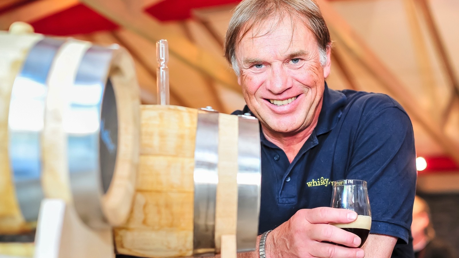 Privat-Brauer schenken Bier in Kulturbrauerei Hülsmann aus