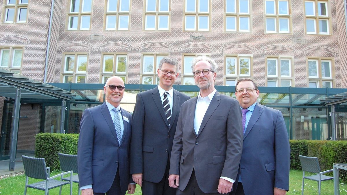 Karl-Leisner-Klinikum stellt neuen Chefarzt Dr. Theis vor