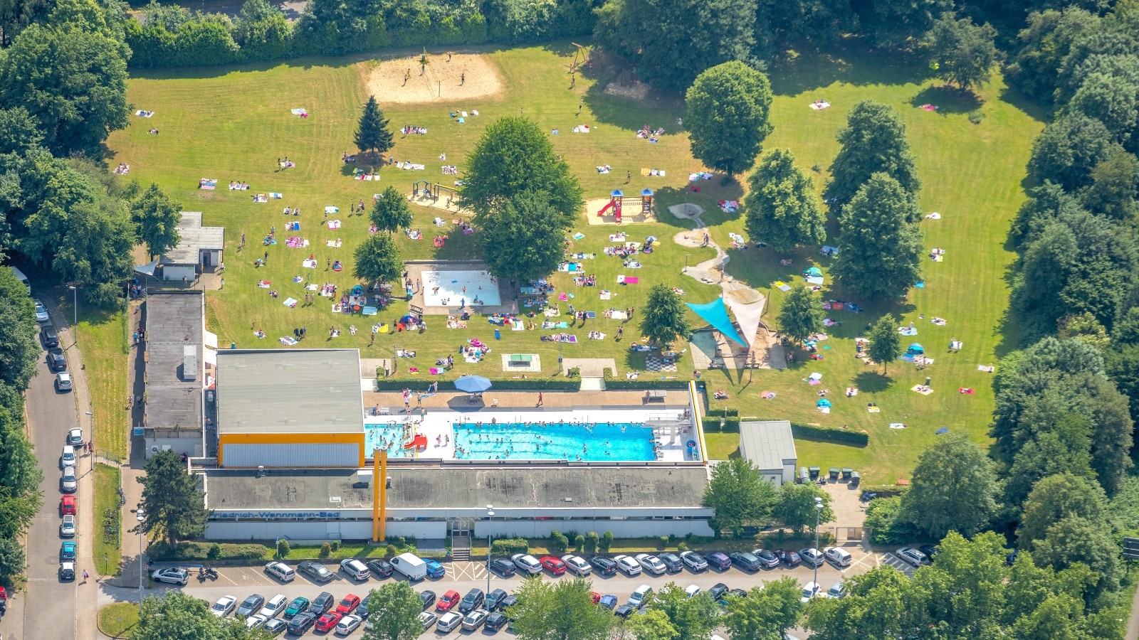 Der letzte Ferientag im Freibad