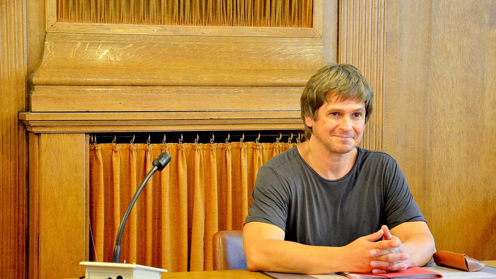 Ex-Junkie erzählt Geschichte seines Doppellebens