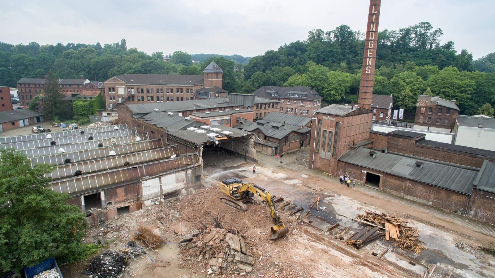 Abriss auf Gelände der ehemaligen Lederfabrik hat begonnen