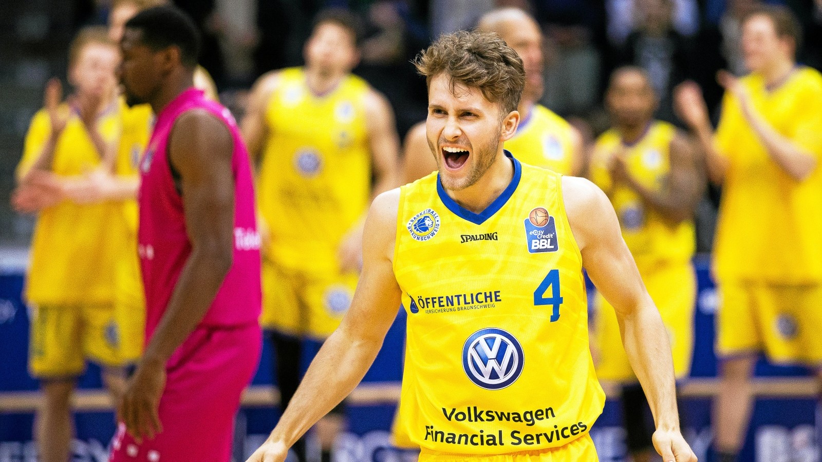 Constantin Ebert löst Vertrag bei den Basketball Löwen auf