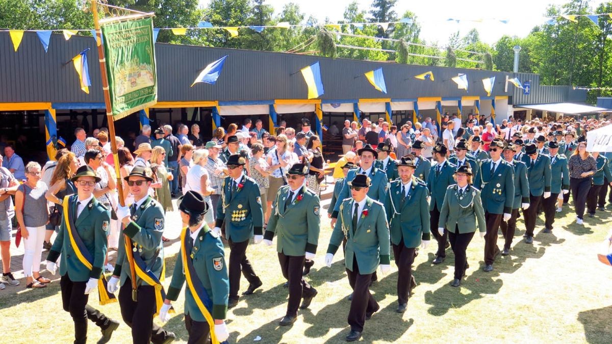 Neues Schützenkönigspaar: Pascal Bikar und Lena Haas-Möldner