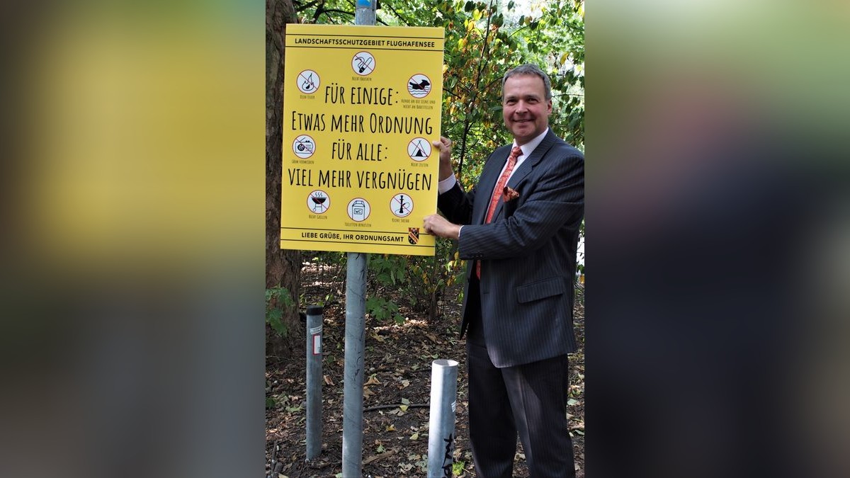 Neue Hinweisschilder mit Dos and Don'ts am Flughafensee