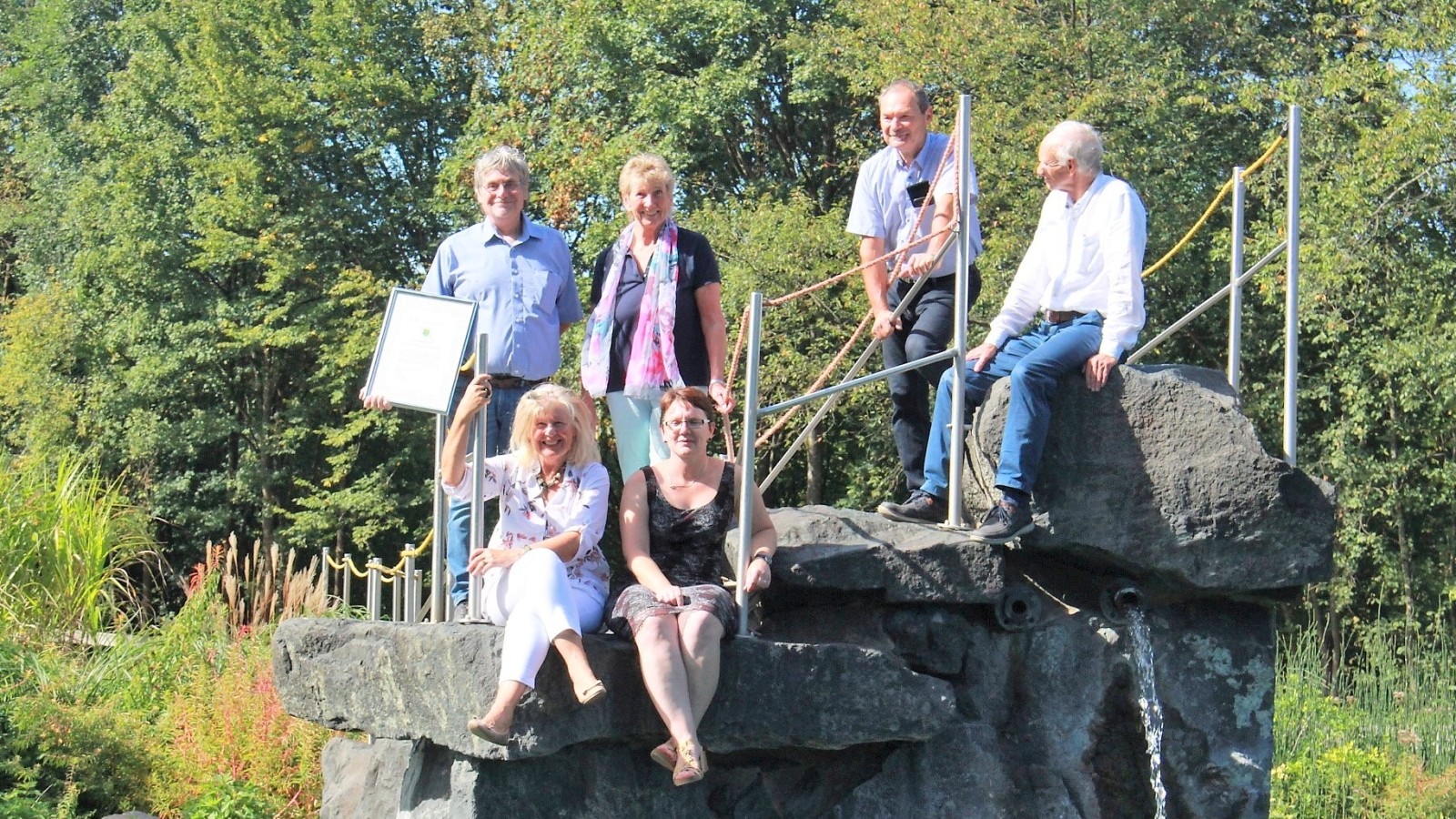 BUND zeichnet Naturfreibad in Netphen-Deuz aus