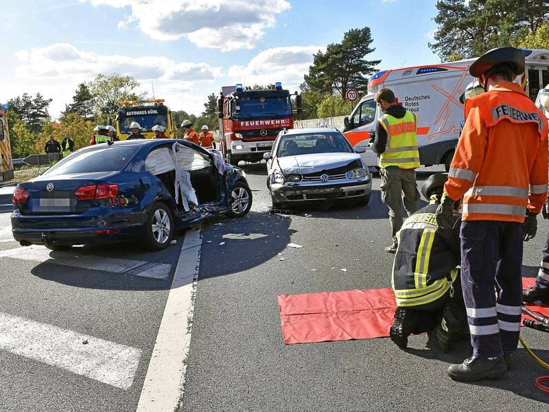 Sechs Verletzte nach Unfall auf B188 in Gifhorn