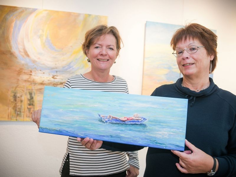 Zwei Künstlerinnen ihre Landschaften im „Kunstpunkt“