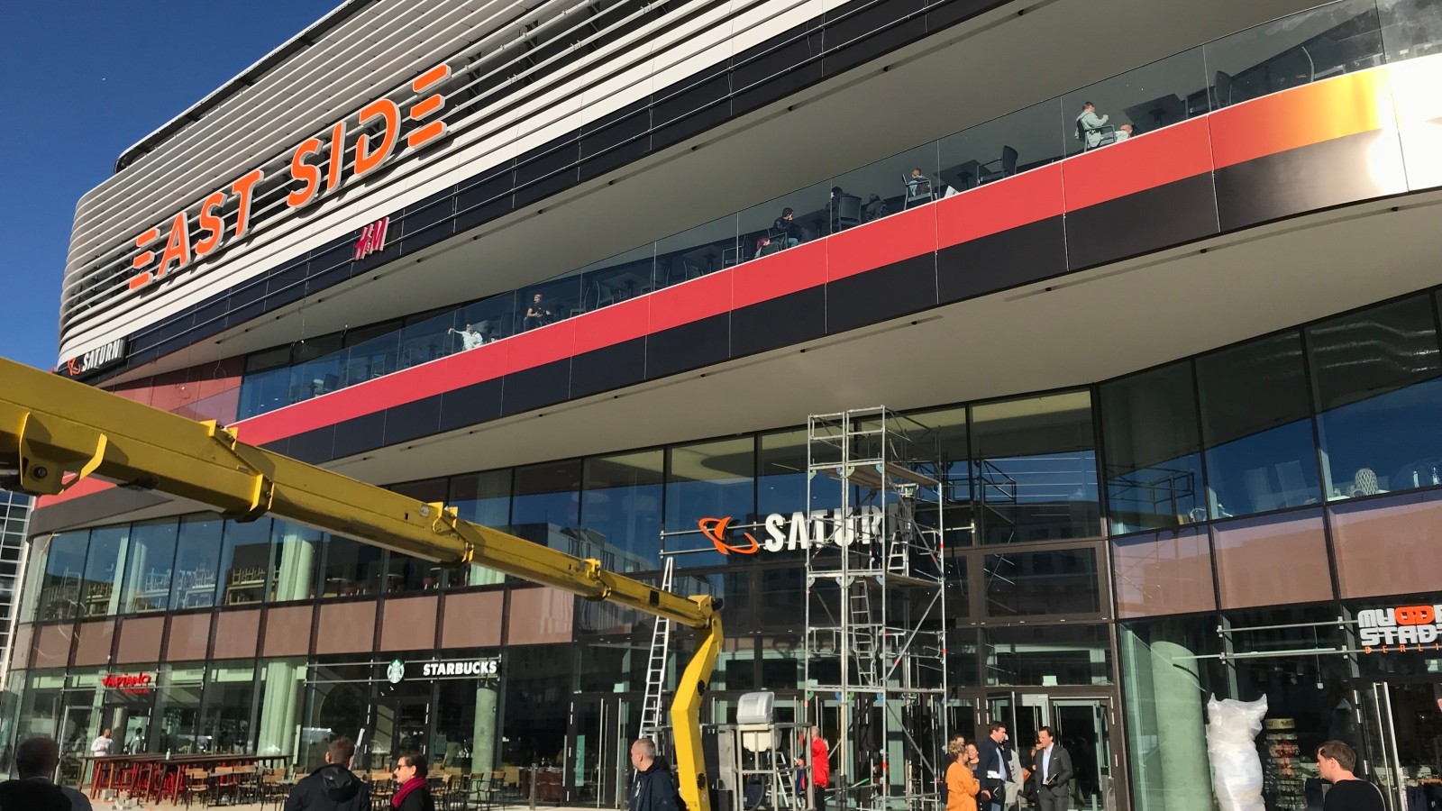 East Side Mall eröffnet an der Warschauer Straße