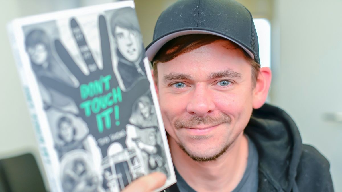 Bochumer Comiczeichner lüftet Geheimnis unter der Glasglocke