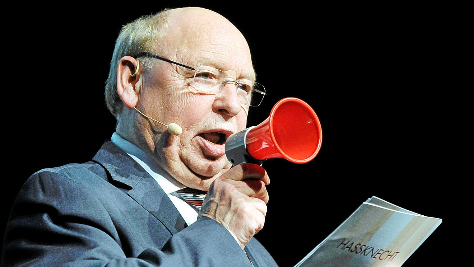 Gernot Hassknecht weiß, wer den Mundgeruch erfand