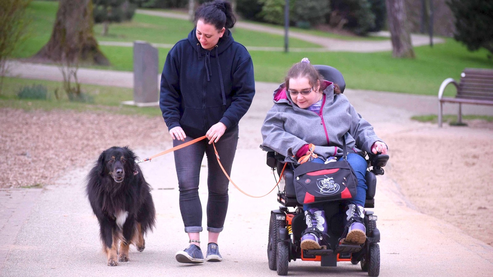 Mit Benzin übergossen und angezündet: So geht’s Merlyn heute
