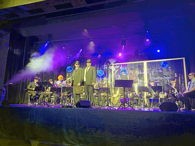 Crazy Groove Big Band überzeugt mit temporeichem Big-Band-Sound