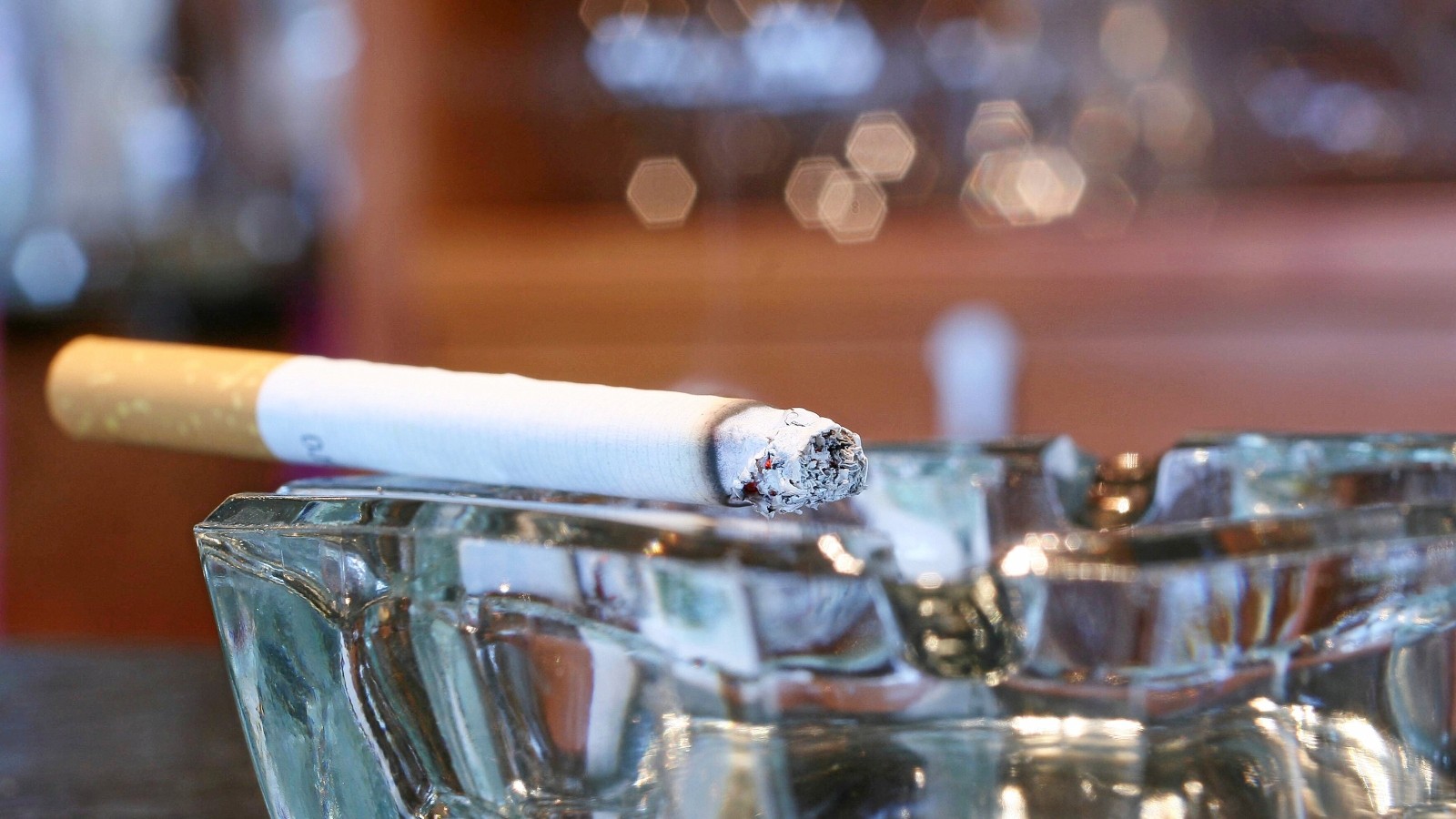 Gesundheitsreport der DAK: Rauchen bleibt die verbreiteste Sucht