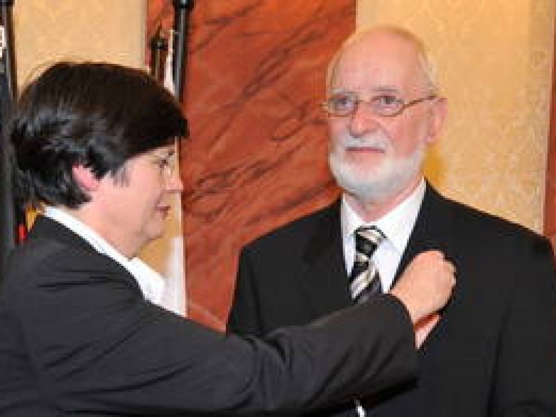 Weimarer Eberhard Neumeyer erhielt das Verdienstkreuz der Bundesrepublik