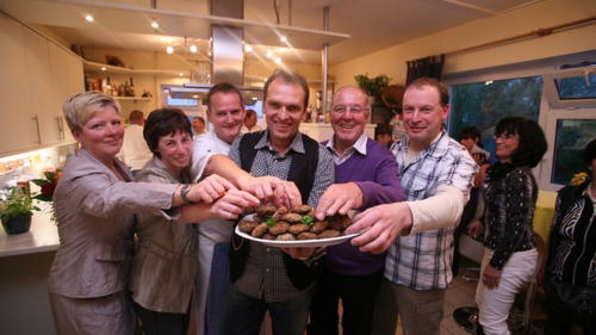 "Prominente kochen" mit dem Radsportler Olaf Ludwig