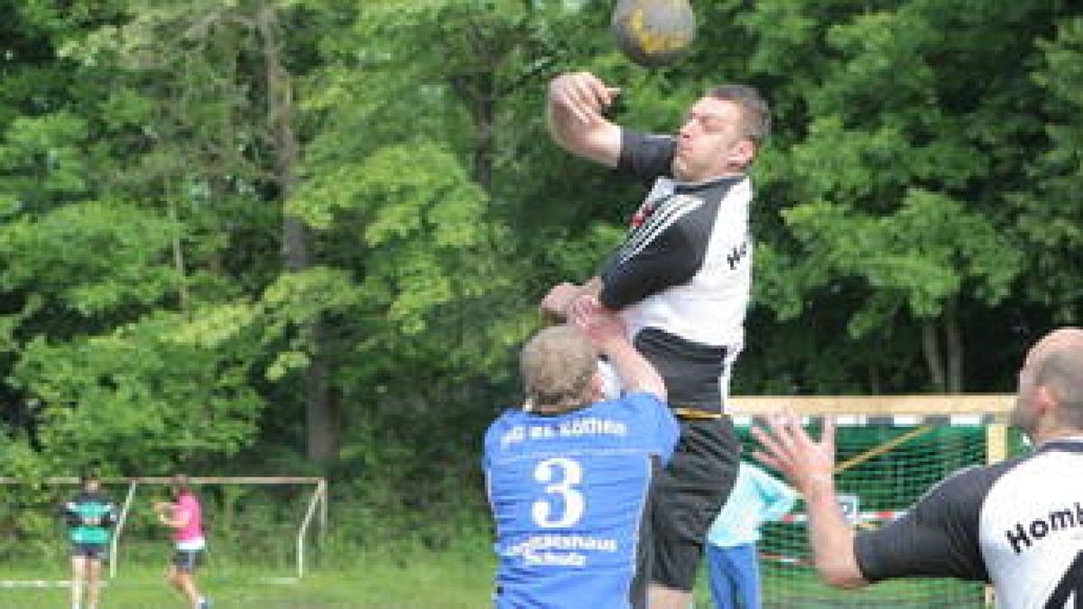 Rasenturnier des HSV Apolda: Spektakel mit 61 Mannschaften