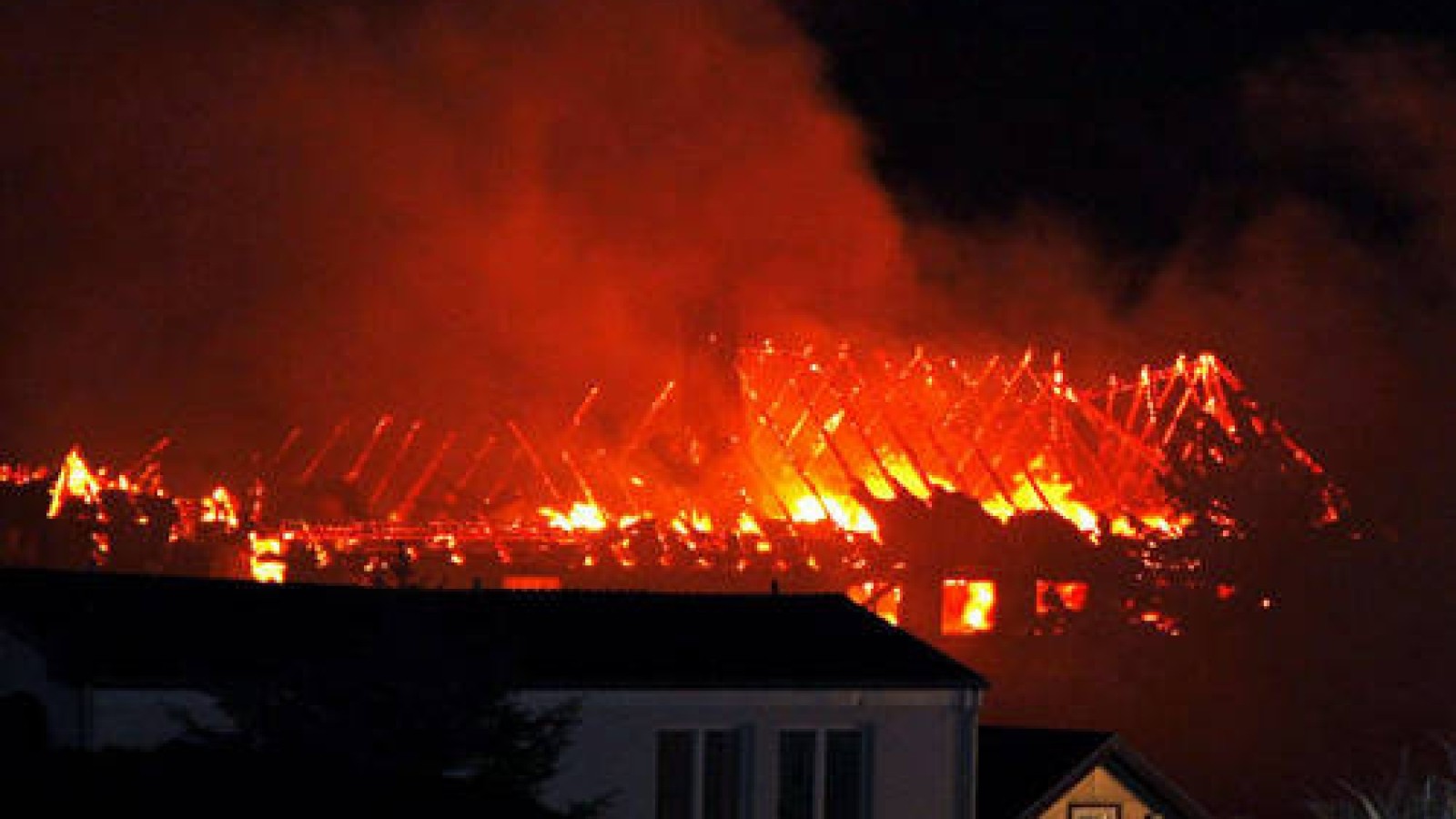 Feuer loderten auf Insel Sylt
