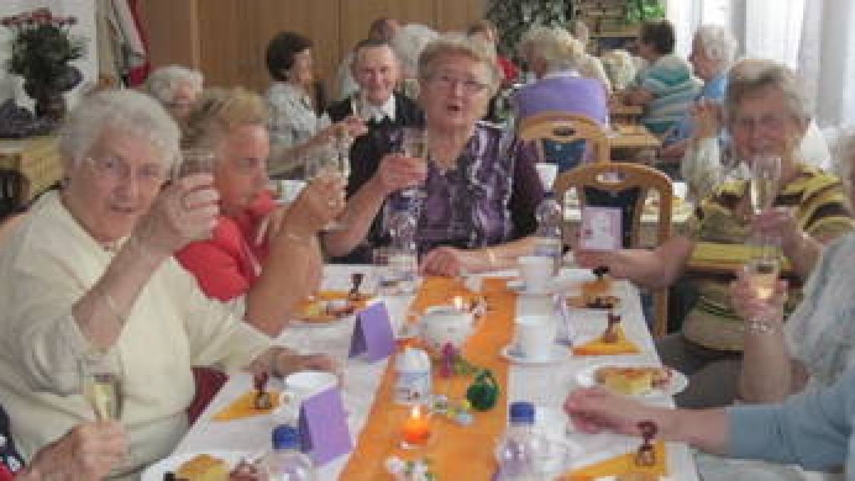 Eisenberger Volkssoli-Mitglieder feiern ihre Jubilare