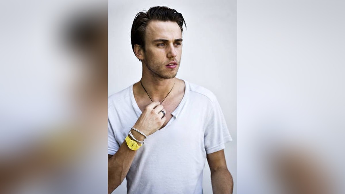 Clueso veröffentlicht ein Buch: "Clueso - Von und über"