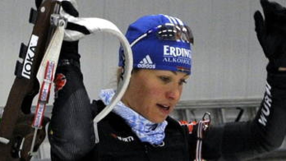 Neuner trainiert erstmals in der Skihalle