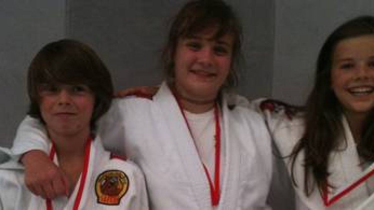 Kompletter Medaillensatz für Aumaer Judoka