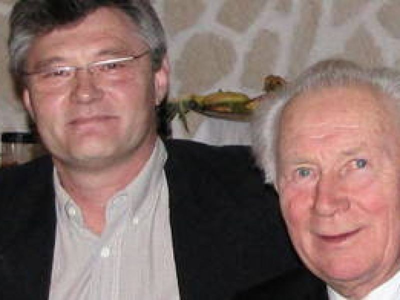 Uwe Heller aus Greiz ist der "Herr der Raketen"