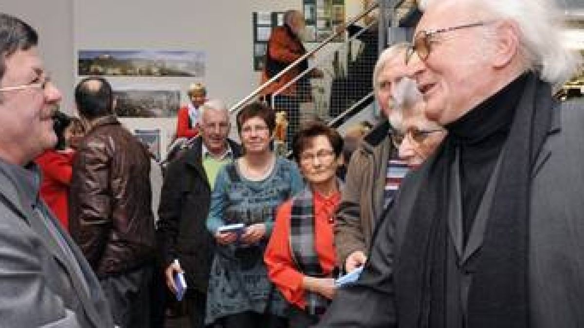 Volker Müller stellt Erzählband im "Bücherwurm" in Greiz vor