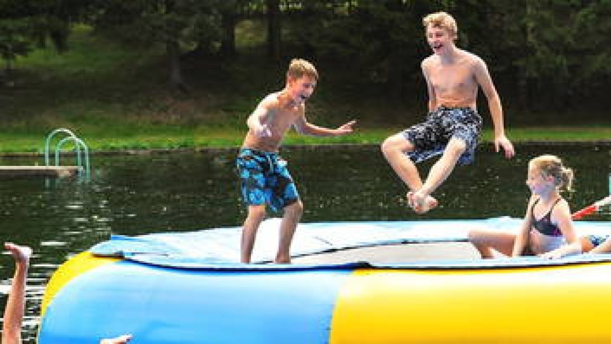 Schwimmlager aus DDR-Zeiten im Naturbad Stützerbach