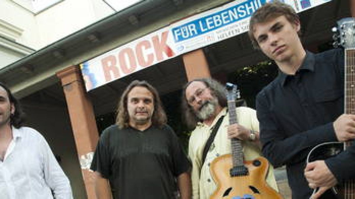 Musiker spielen "Rock für Lebenshilfe"