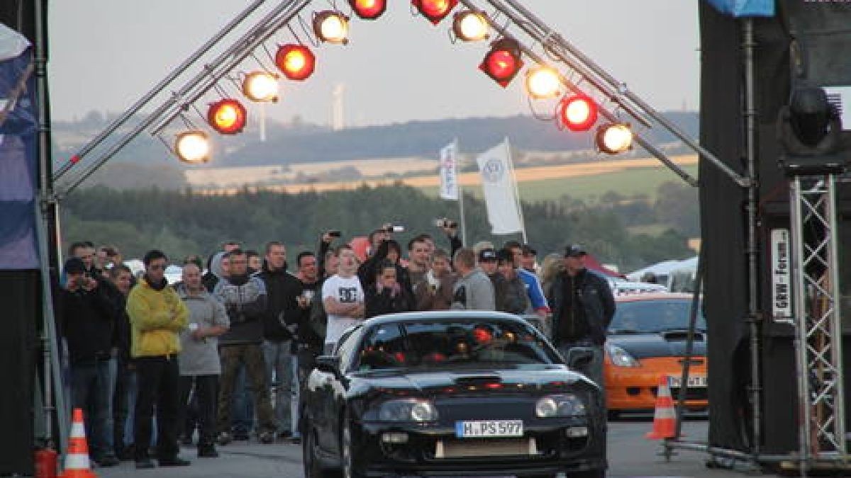 10.000 Besucher beim "German Racewars" auf dem Kindel