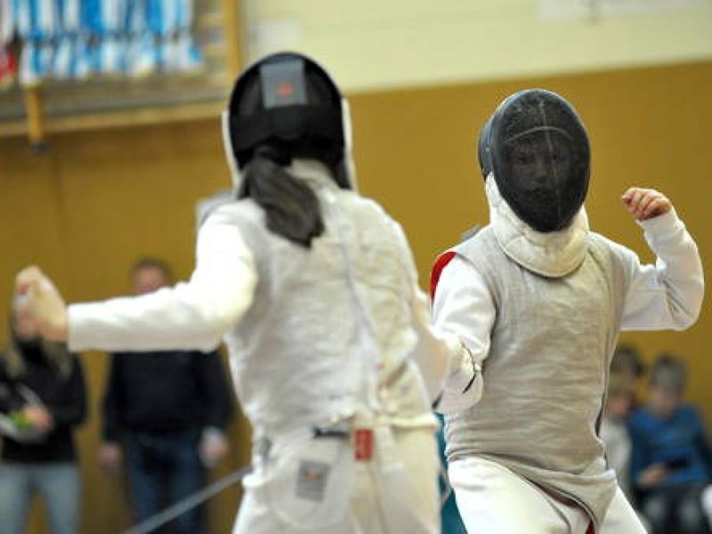 Kleine Fechtkünstler messen sich beim Salve-Cup