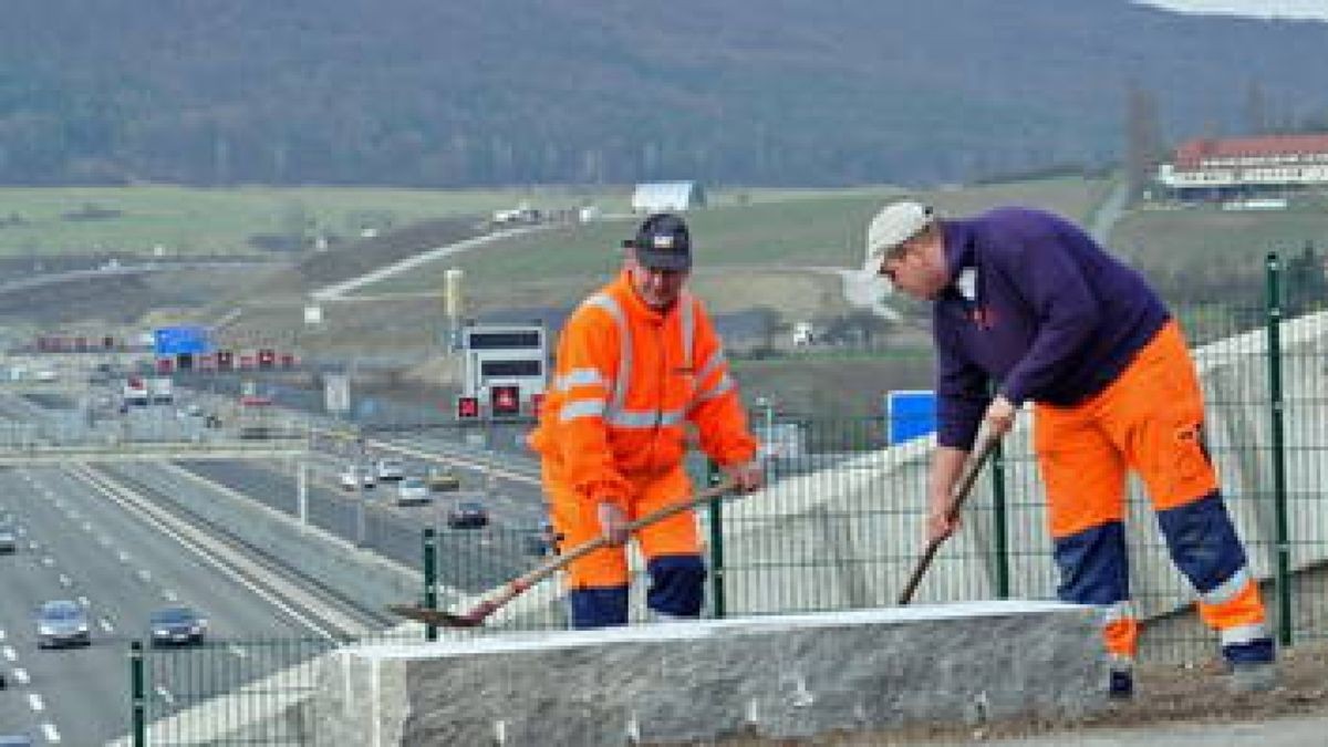Die neue Landschaft auf dem Lobdeburgtunnel ist ein Magnet