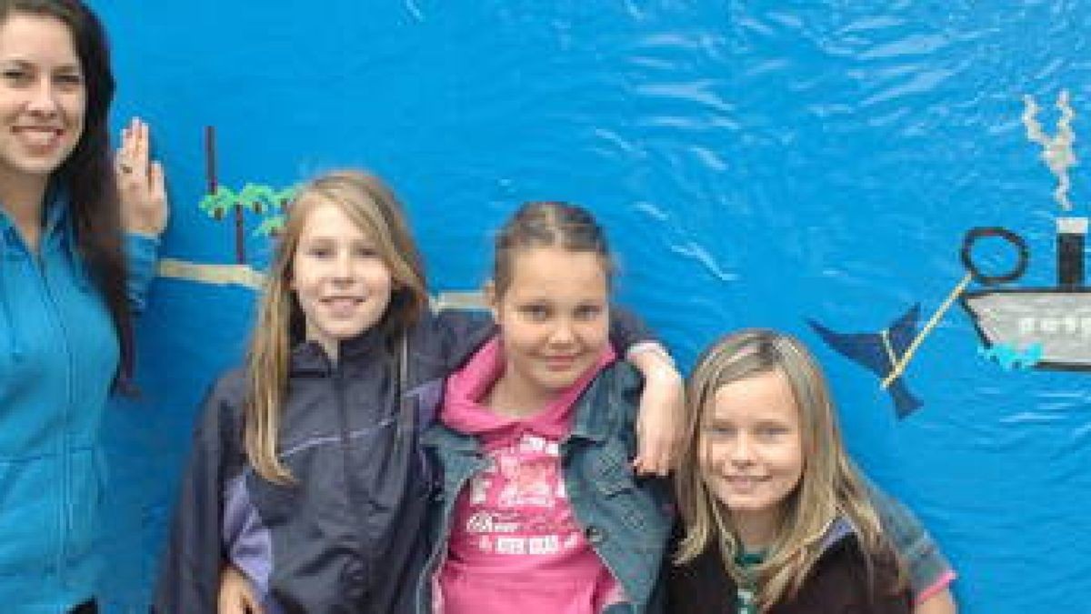 Schüler gestalten Außenbereich der Dachwiger Grundschule