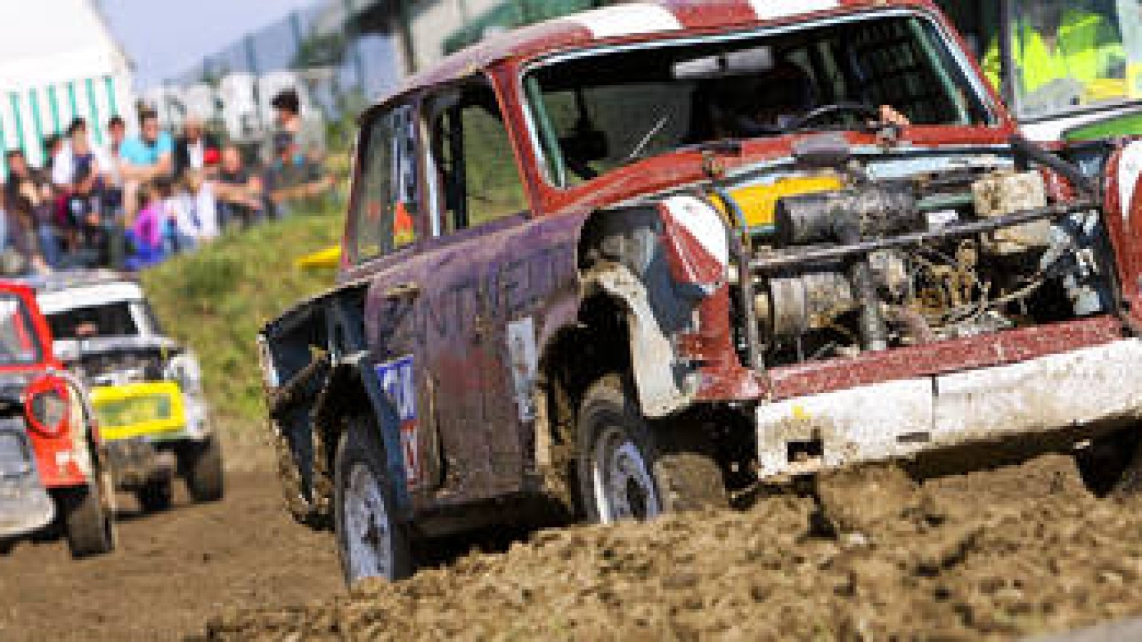 Thüringer gewinnt wohl größtes deutsches Trabi-Rennen in Pausa