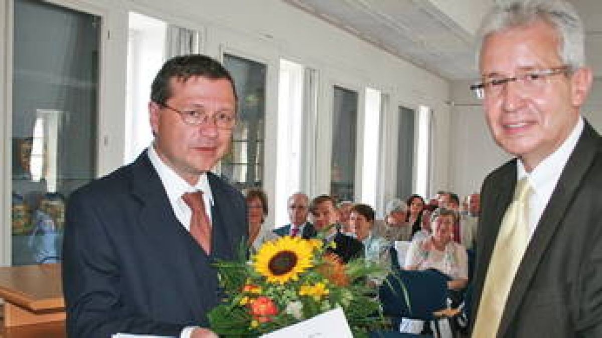 Prof. Christian Hecht für Goethehaus-Forschung ausgezeichnet