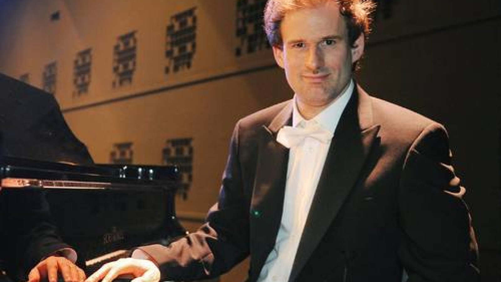 Pianist Ralph Neubert spielte mit Hingabe die Oper "Der Corregidor"