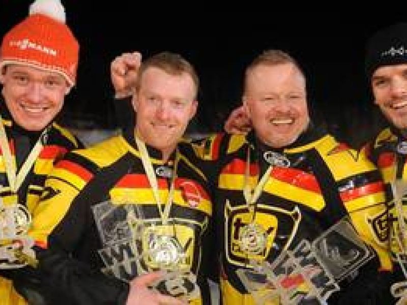 Tausende verfolgten die Wok-WM mit Stefan Raab in Oberhof