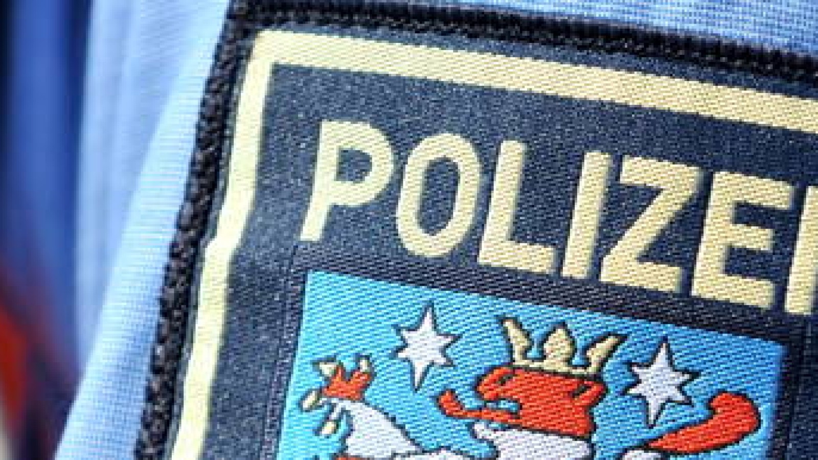 Betrunkener zeigt in Gera trotz Polizei verbotene Handzeichen