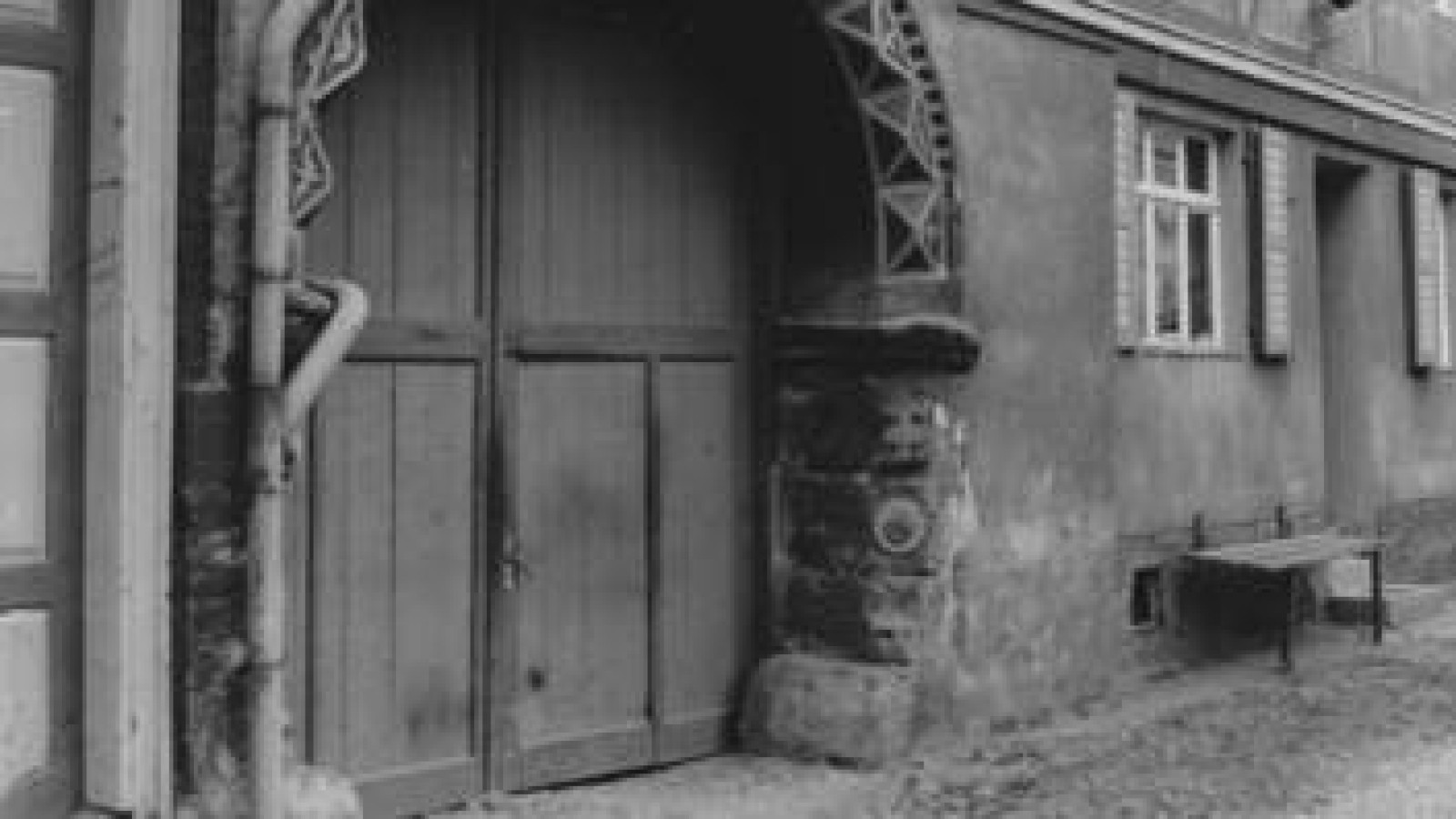 Das historische Foto: Alte Toreinfahrt in Heringen