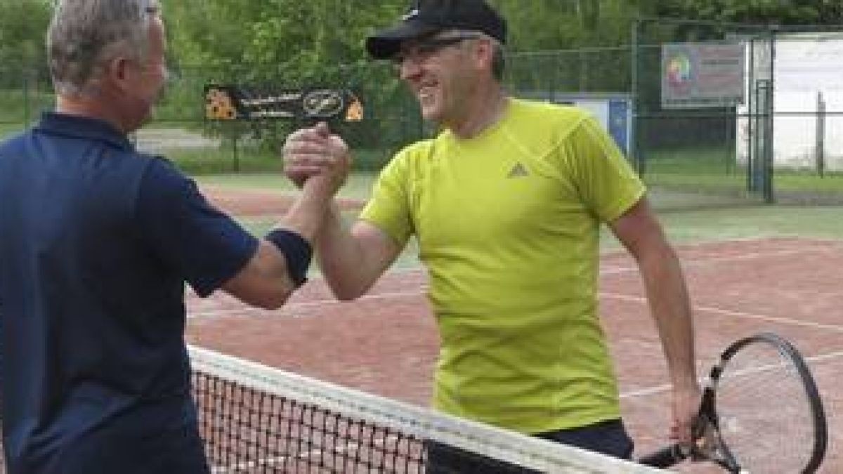 Faires Match auf gepflegtem Platz beim Köstritzer Sportclub