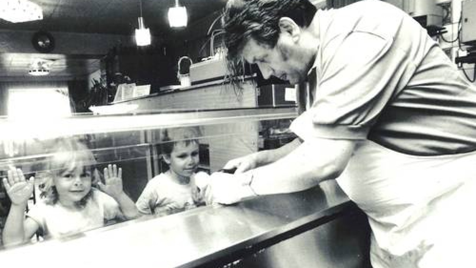 Die alte DDR-Soft-Eis-Maschine läuft und läuft und läuft